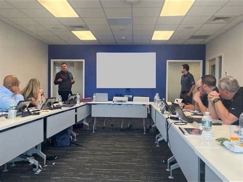 Ian Barker On Linkedin Sherwinwilliams Lowes Lowespro Oneteamonedream