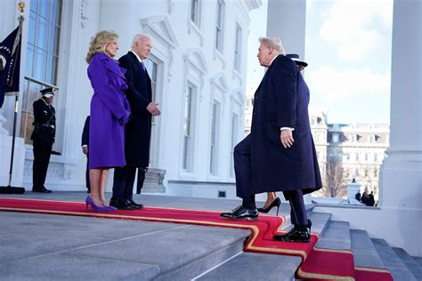 Diminished Democrats Grit Their Teeth Through Second Trump Inauguration