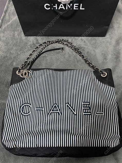 정품샤넬 한정판 패브릭 스트라이프 체인 숄더백 숄더백 중고나라