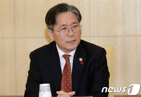 성윤모 12일 Uae 방문원전 장기정비계약 수주 지원 뉴스1