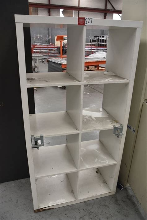 1 X Cube Shelf Unit Timber Construction Auction 0227 5055280 Grays