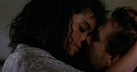 영화 역사상 가장 기괴하고 충격적인 섹스신 실제 집단 난교부터 9분간의 강간까지 미스터리 공포 에펨코리아