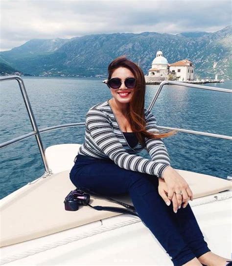 Taarak Mehta Ka Ooltah Chashmah Fame Babita Ji Aka Munmun Dutta Hot