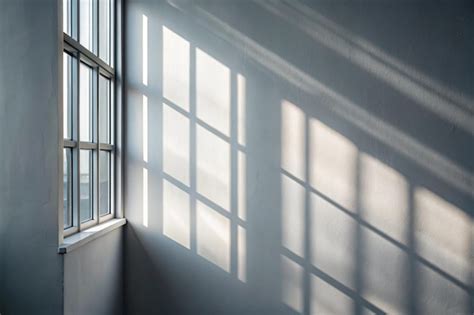 14000 Light Reflection On Window Pictures