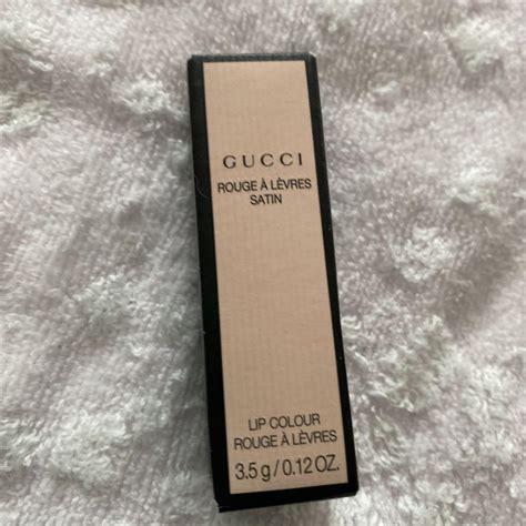 Gucci ルージュ ア レーヴル サタン リップカラー 口紅 メルカリ