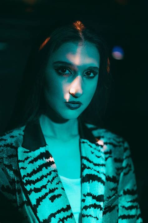 Стефан Вълдобрев и „Обичайните заподозрени представят млади