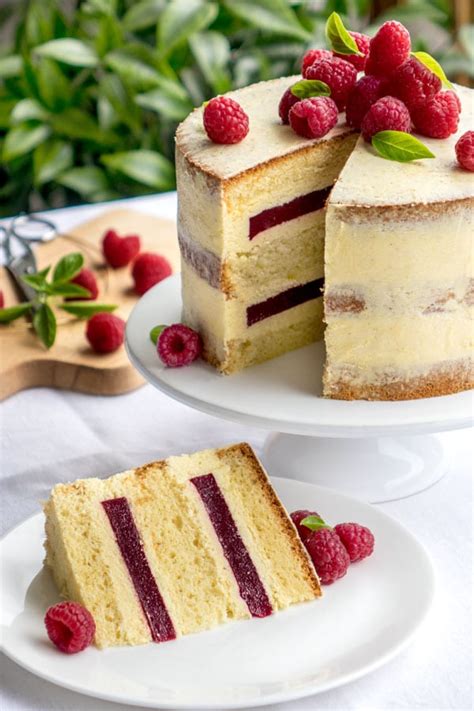 Layer cake aux framboises Empreinte Sucrée