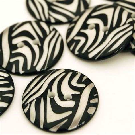Zebra Button 3cm Sewbox