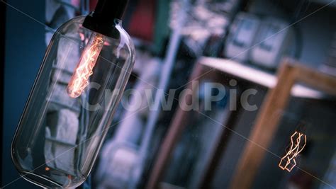 반영 전구 빛 구도 느낌 사진 이미지 일러스트 캘리그라피 Kumajinphoto작가