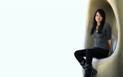 1920x1200 Michelle Rodriguez Hd Wallpaper Rare Gallery