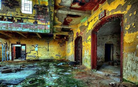 Destroyed Deserted Factory Online Jigsaw Puzzles