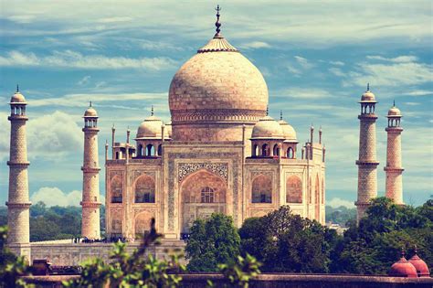 80 Famous Landmarks Around The World Facts Net