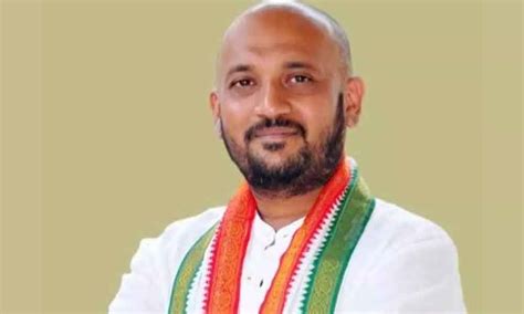 Hyderabad Congress Serves Ultimatum To Kcr