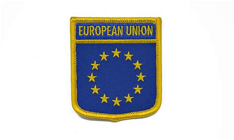 Buy Flag Pin Eu With Magnet Online Official Eu Parliament Shop 590