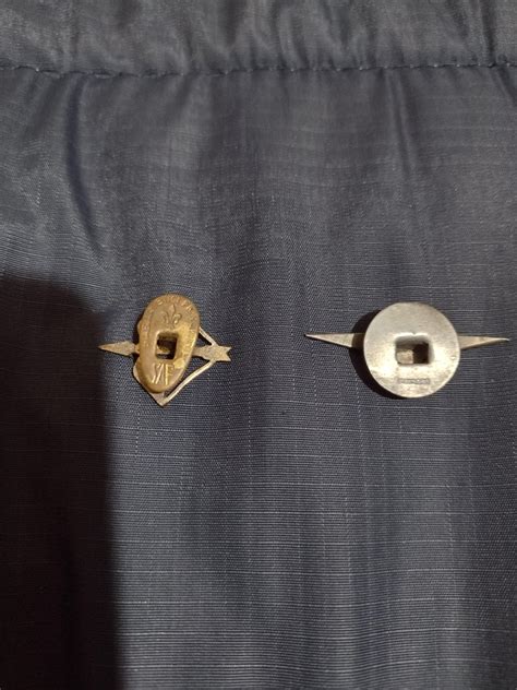 how do you attach these pins to your clothing r militariacollecting