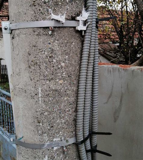 U TekeriŠkoj Kamion Odvalio Strujomer Sa Bandere Foto Voždovac Info