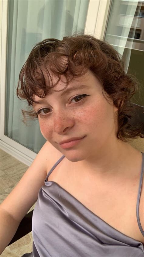 Still In Awkward Phase Of Growing Out A Pixie Cut I Dont Really Know