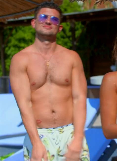 Jordan Davies Ibiza Weekender Page 3 Lpsg