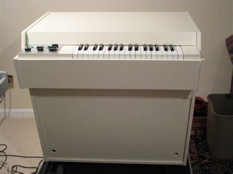 M4000 – Out Of Phase
