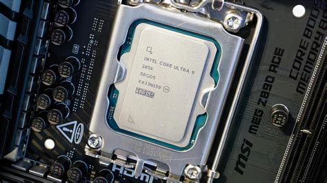 Intel 0x114 마이크로코드 업데이트 포착 Arrow Lake 게임 성능 문제 해결 가능성 조드