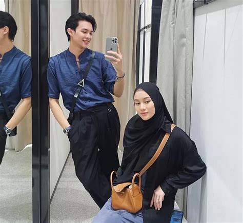 Rey Mbayang Dituding Pemeran Video Artis Inisial R Kini Pamer Potret Mesra Bareng Istri Ayo