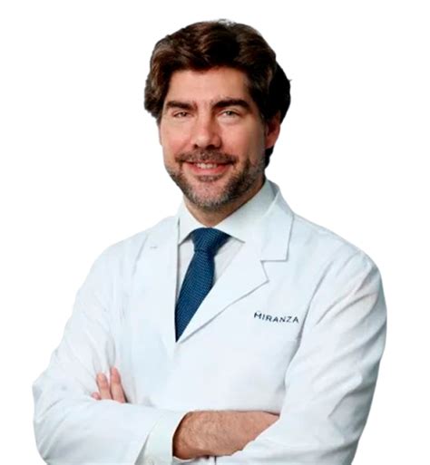 Dr Alvaro Fidalgo Broncano Especialista En Oftalmología En Córdoba