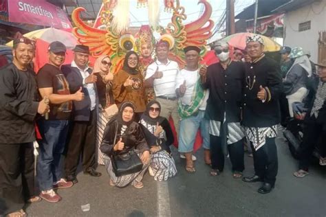 Peringatan HUT Kemerdekaan RI Ke 78 Warga RW1 Jelidro Gelar Karnaval