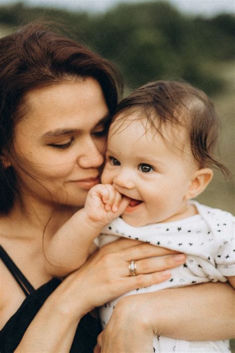 Love Story семейная фотосессия на природе семья с маленьким ребенком