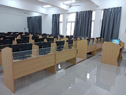 普通话实训室 文法学院 新乡工程学院
