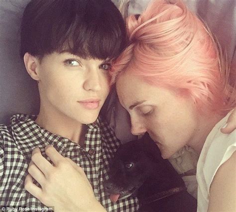 Phoebe Dahl Gets Cosy In Bed With Fiance Ruby Rose Ruby Rose Ruby Pink Hair