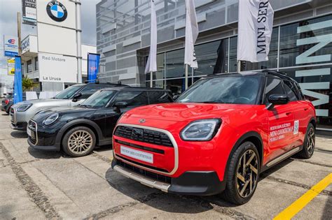 La nueva generación de MINI ya está aquí El icónico Nuevo MINI Cooper y el Nuevo Countryman