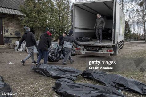 Dead Load Photos And Premium High Res Pictures Getty Images