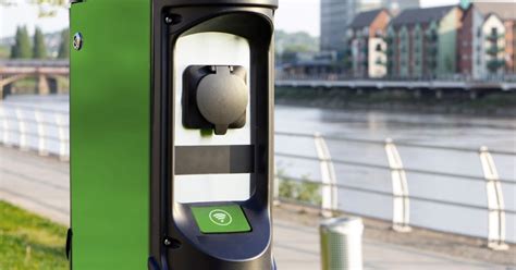 DKV Mobility Stringe Una Partnership Con Elocity In Polonia
