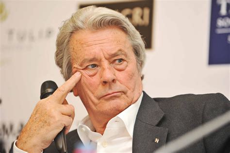 Lacteur Français Alain Delon Nest Plus La Cause De Sa Mort Révélée