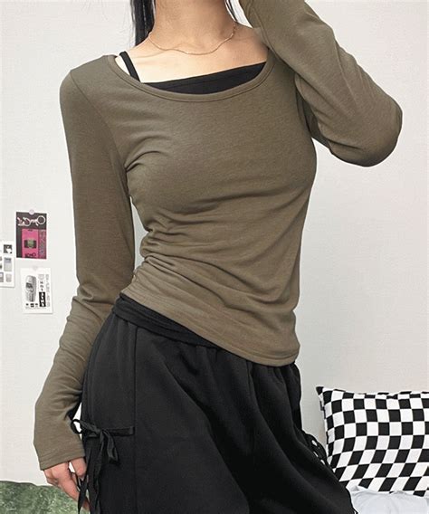 [1 1할인 기모] 스판 베이직 유넥 슬림 기모 긴팔티 4color 에이블리