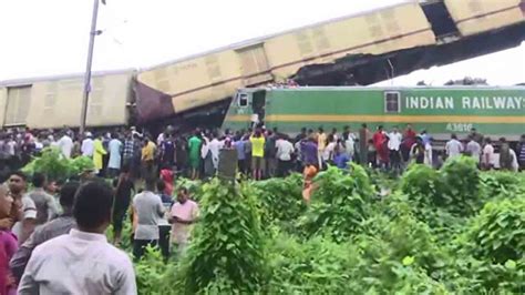Kanchenjunga Express Train Accident గూడ్స్‌ రైలు డ్రైవర్‌ అసిస్టెంట్