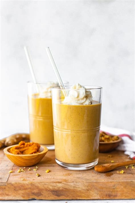 Pumpkin Gingerbread Smoothie Eating Bird Food