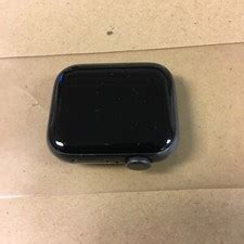 Apple Watch SE (GPS) 40mm Space Grey Aluminium Case with Midnight Sport ...