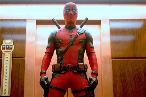 2560x1700 Marvel Deadpool And Wolverine Outcast Chromebook Pixel Hd 4k