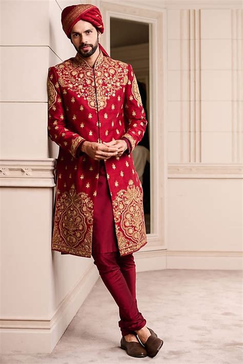 Buy Tasva Maroon Silk Embroidered Sherwani Set At Perniaspopupshopmen 2024