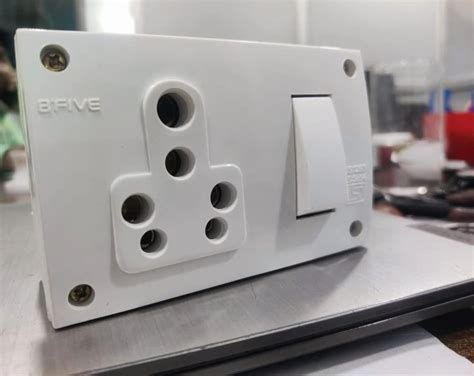 Bfive 6 And 16 Amp S S Combined Switch Socket With Box Code B 146 At ₹ 80 Piece In New Delhi