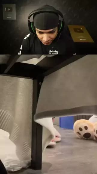 REACT Jojo Sim Hiding Under The Bed And Scaring Kwai