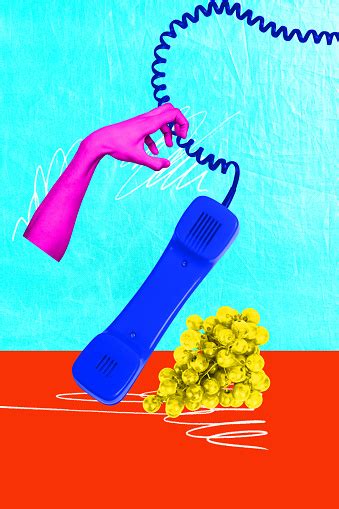 트렌드 삽화 복합 배너 3d 사진 콜라주 손 몸짓 잡기 와이어 유선 전화 전화 이야기 소문 뉴스 먹다 포도 과일 자연 0명에 대한 스톡 사진 및 기타 이미지 Istock