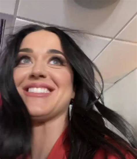 Pin By Bruna Duclos On Katy Perry Katy Perry Pictures Katy Perry