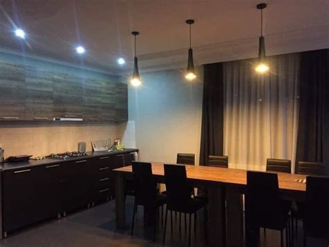 ბაკურიანის ბინები და კოტეჯები Apartments And Cottages In Bakuriani ქირავდება 4 საძინებლიანი