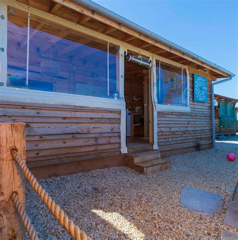 Бунгало АКРА Къмпинг Созопол Еко 👀Актуални свободни дати Бунгало Акра Къмпинг Градина Еко с