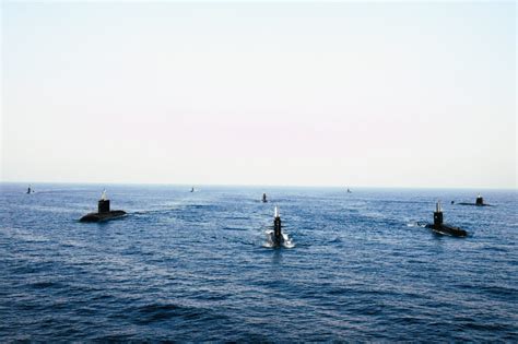 Fotos Marinha Da Índia Coloca 8 Submarinos Em Operação Simultânea No