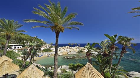 Wide spaces in the heart of nature with safety Arbatax Hotel - Arbatax ...