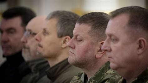 Армія тримається на дисципліні Залужний просить Зеленського