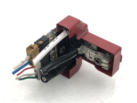 B114790 スズキ ワゴンr スティングレーx Mh34s バッテリー ターミナル プラス ヒューズボックス エンジンルーム側
